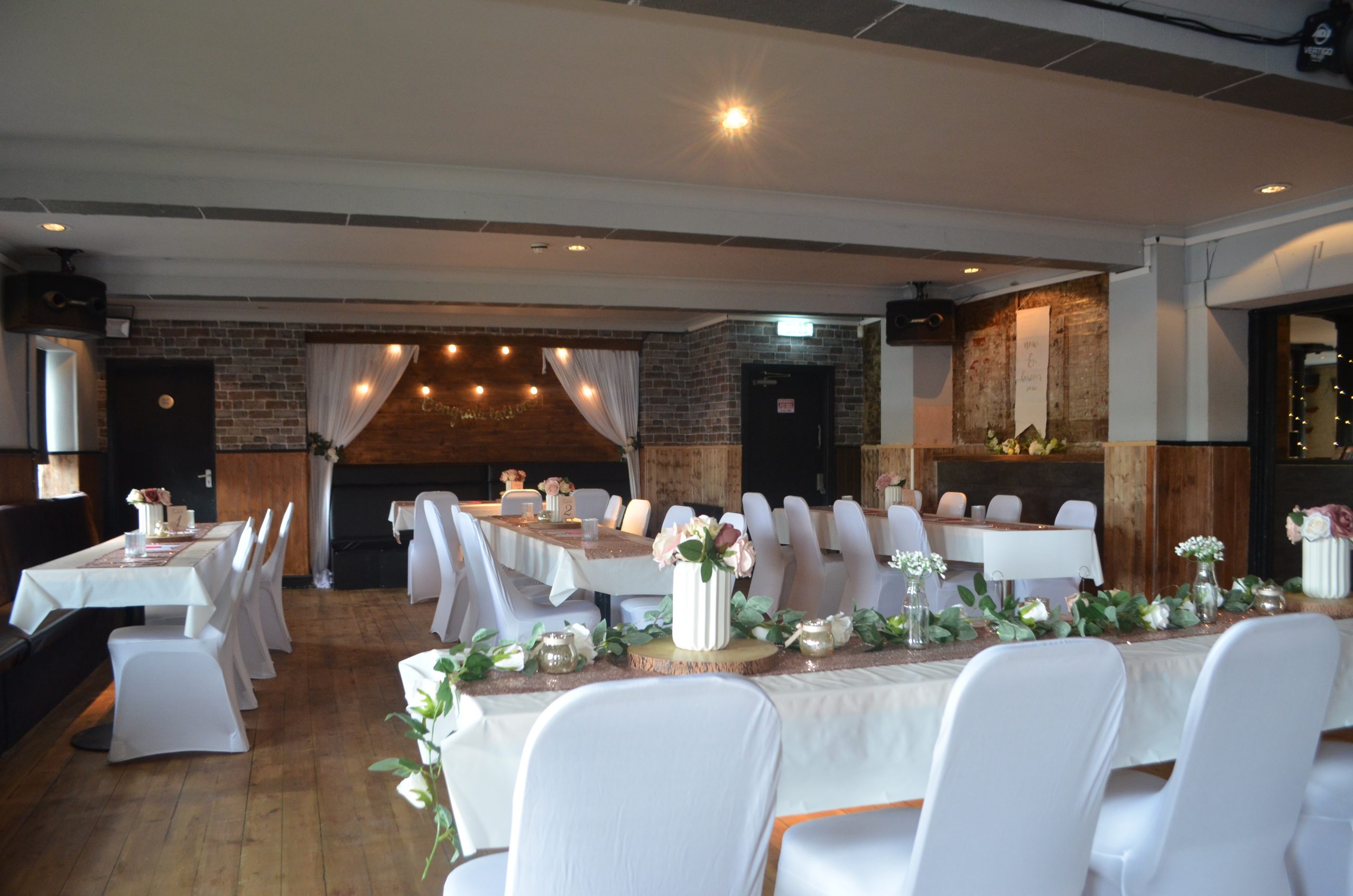 Gallery – Riverside Lounge