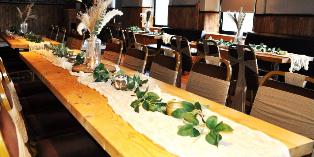 Gallery – Riverside Lounge